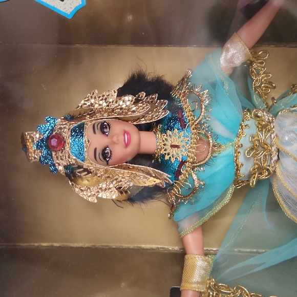 Mattel | Toys | The Great Eras Special Edition Queen Cleopatra Barbie ...